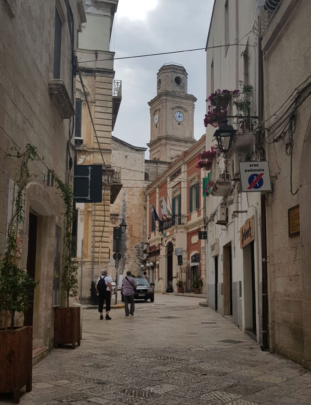 Un loc de poveste. Monopoli - Alexandra Cristian